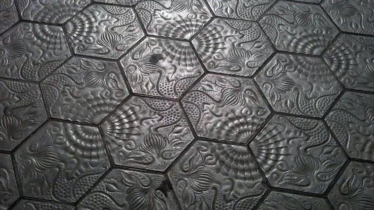 El panot Gaudí, una joia escultòrica