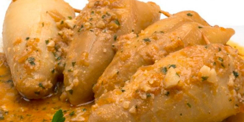 Fem calamars farcits a la catalana